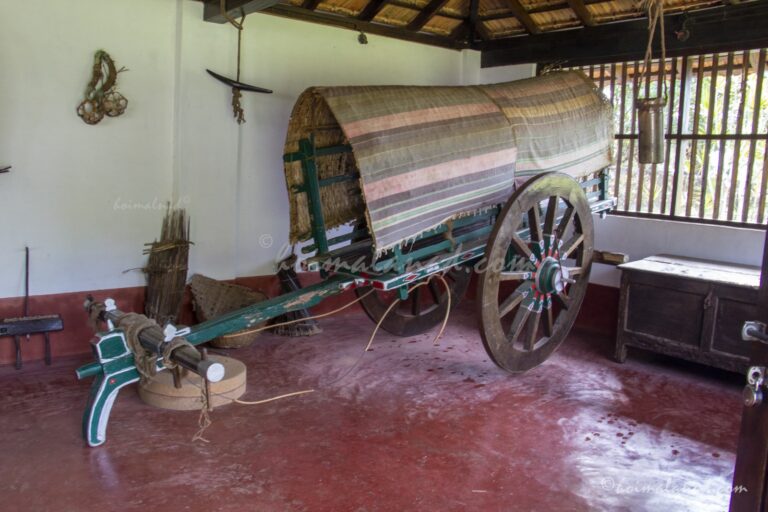 Kuppalli Kavi Mane – Kuvempu Thirthahalli Shivamogga - Hoi malnad